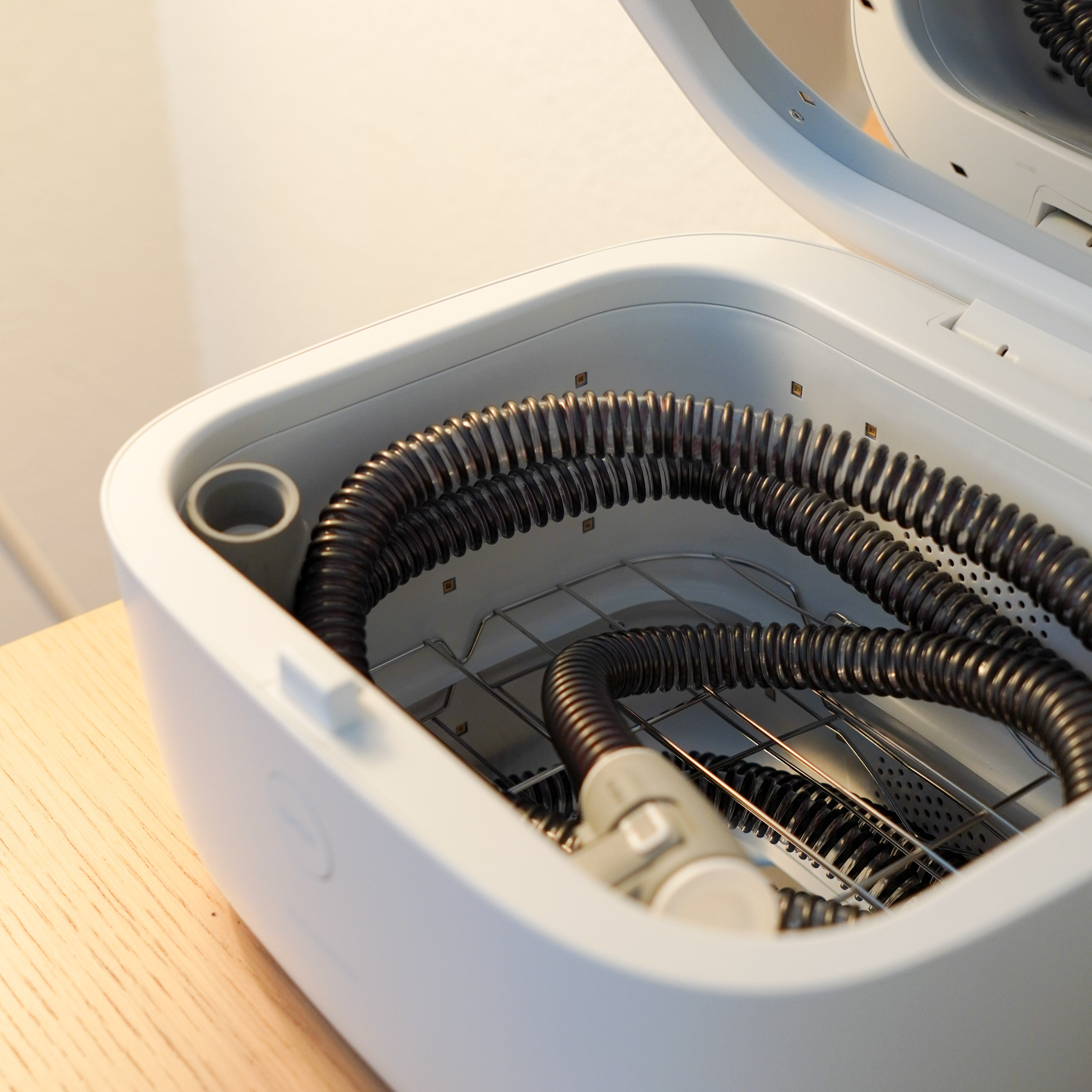 Liviliti Paptizer UV Light CPAP Cleaner & Sanitizer | Lofta